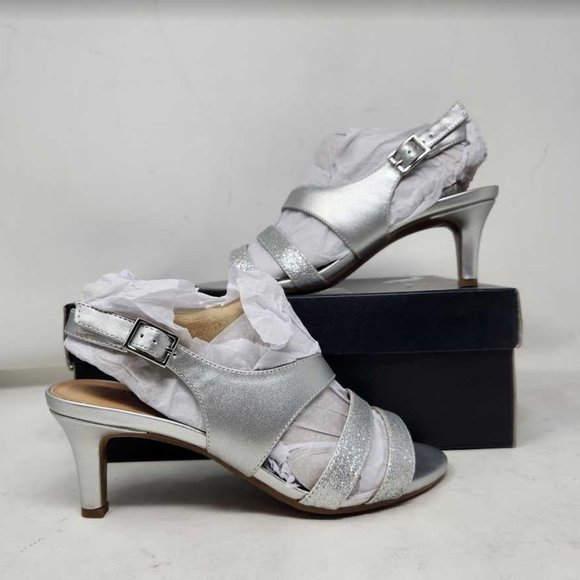 Naturalizer | Shoes | Womens 7w Naturalizer Taimi Silver Glitter ...